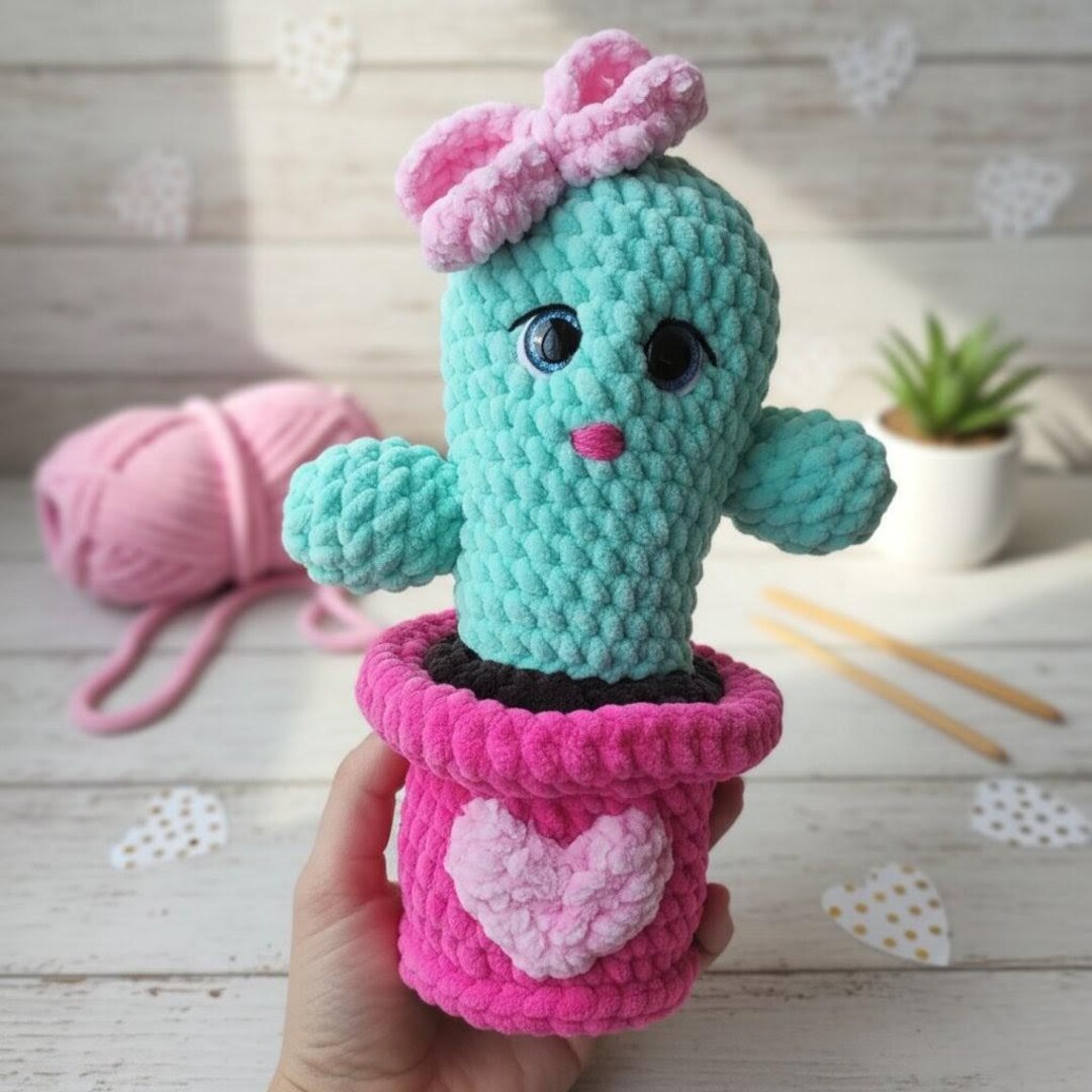 Crochet Cactus Plushie, Kawaii Desk Plant, Valentines Day Gift, Heart ...
