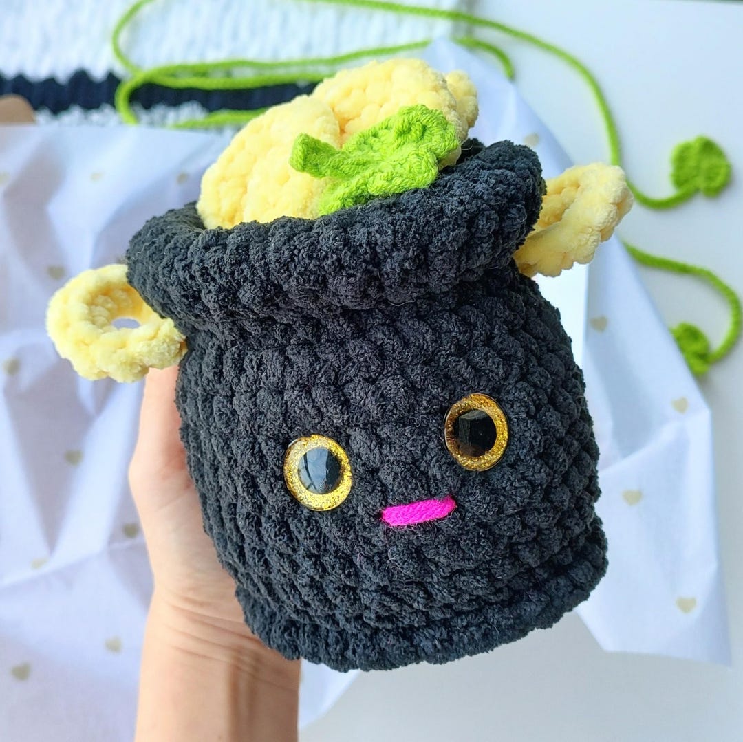 Crochet Pot of Gold Plushie: Custom Name Lucky Amulet Toy - Etsy
