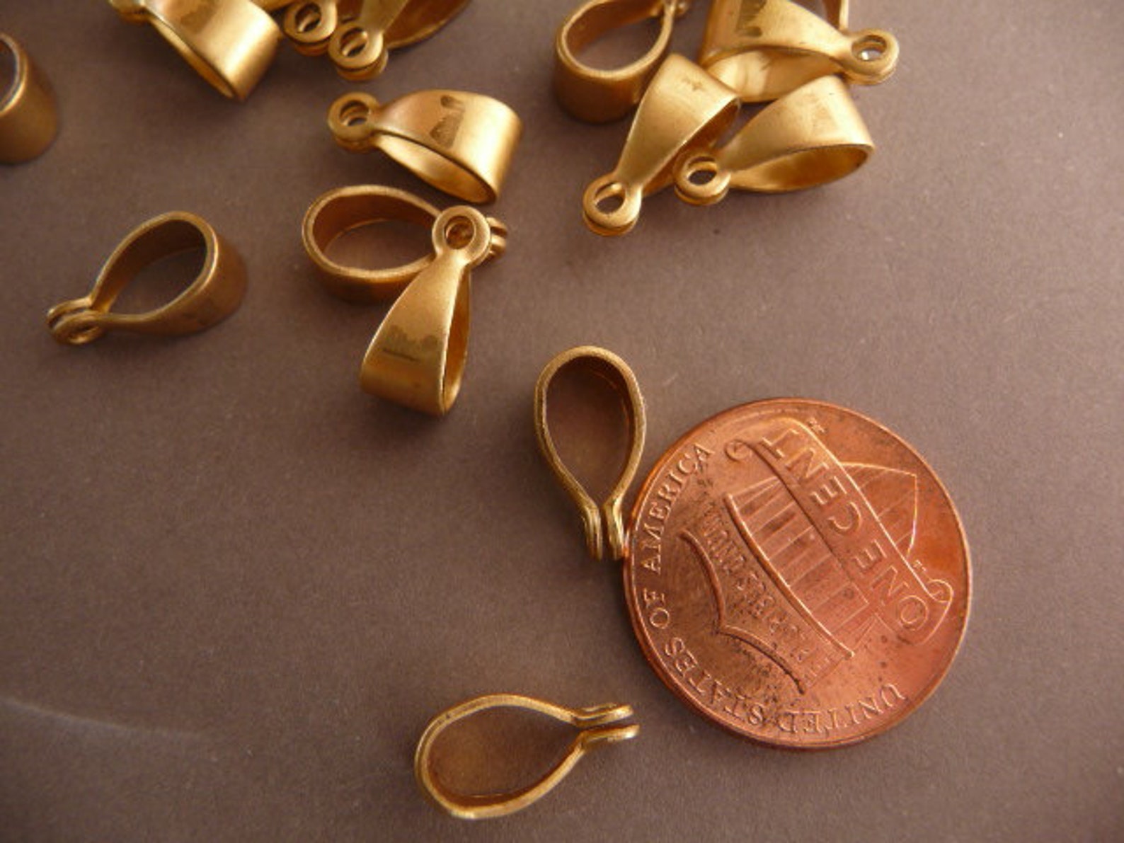 12 Brass Rivet Bail - Chain End Connector - Steampunk - Etsy
