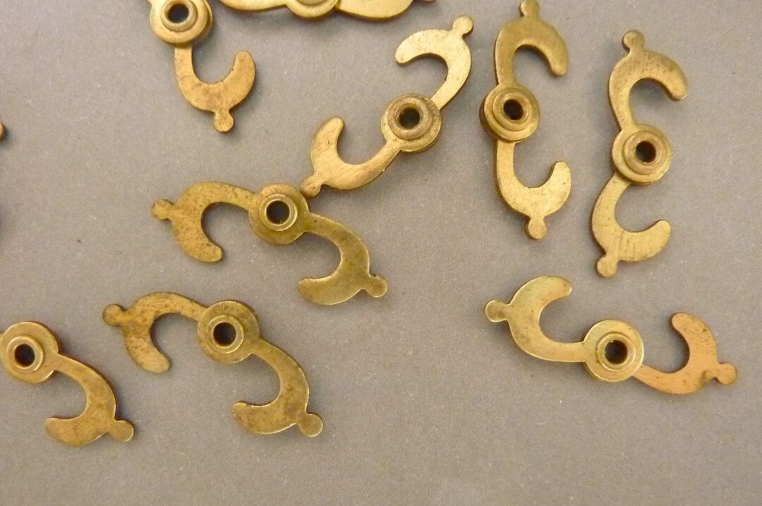 4 Raw Brass Claw or Scissor Clasps - Etsy
