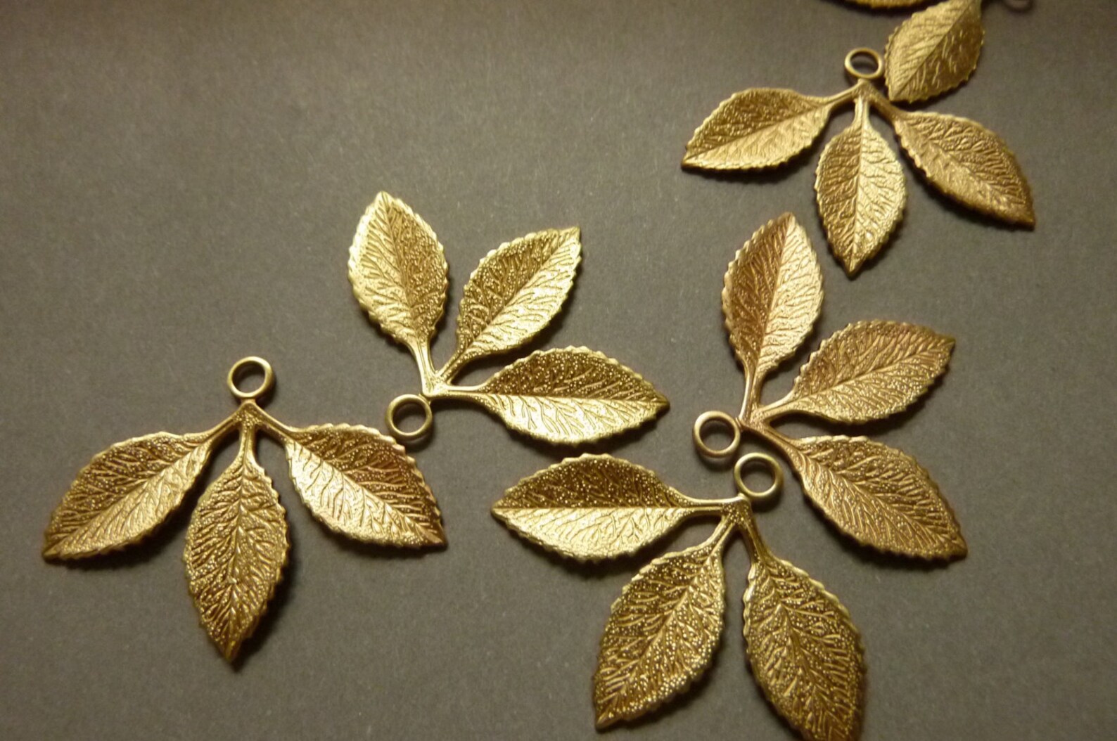 6 Brass Three Leaf Branch Findings - Etsy