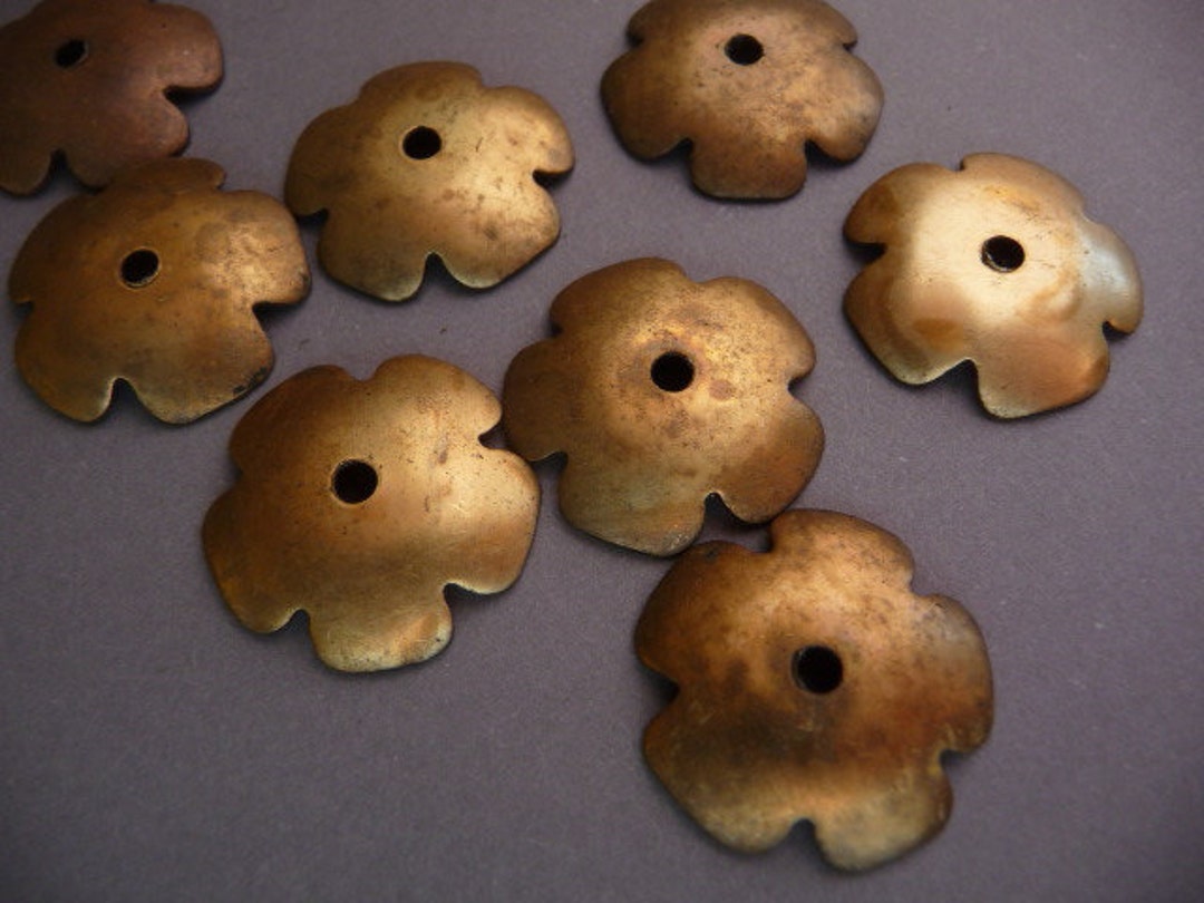12 Brass Flower Bead Caps - Simple and Large - Etsy