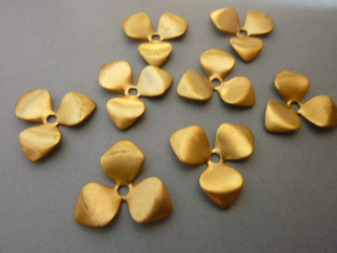 12 Brass Flowers - Rivet Components Petals - Etsy