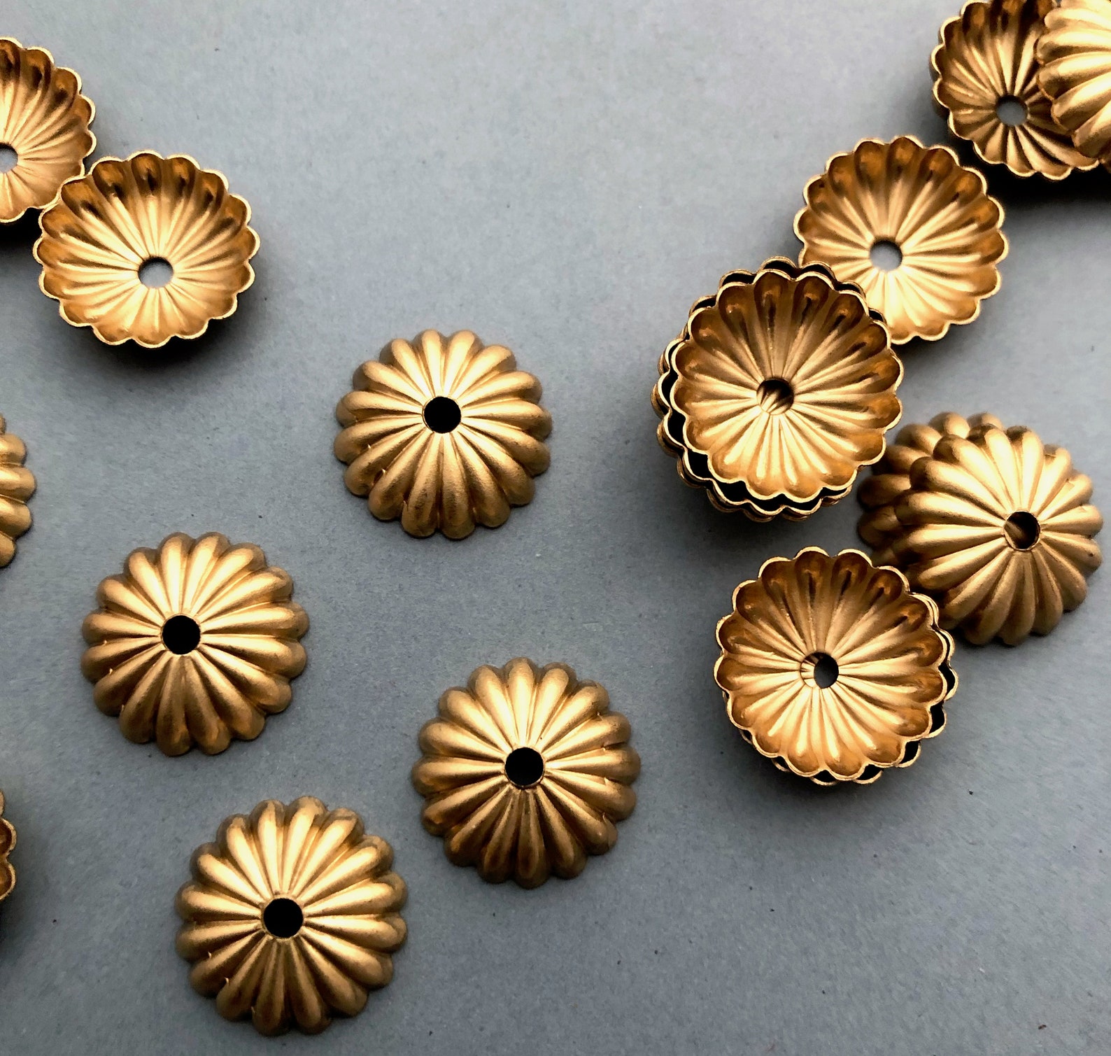 12 Ridged Bead Caps Large Brass | Etsy