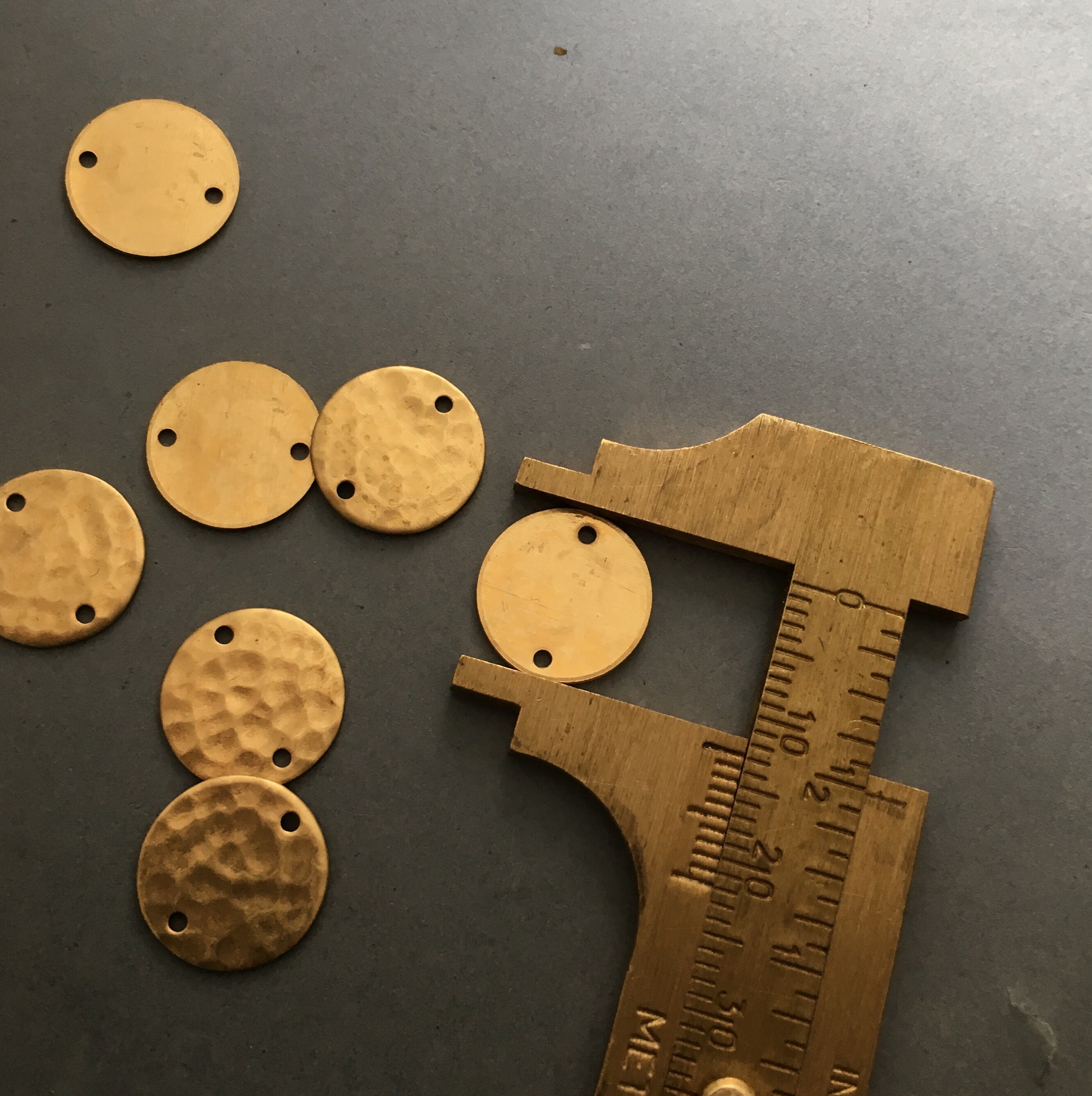 6 Hammered Connectors Round Coin Flat Back | Etsy