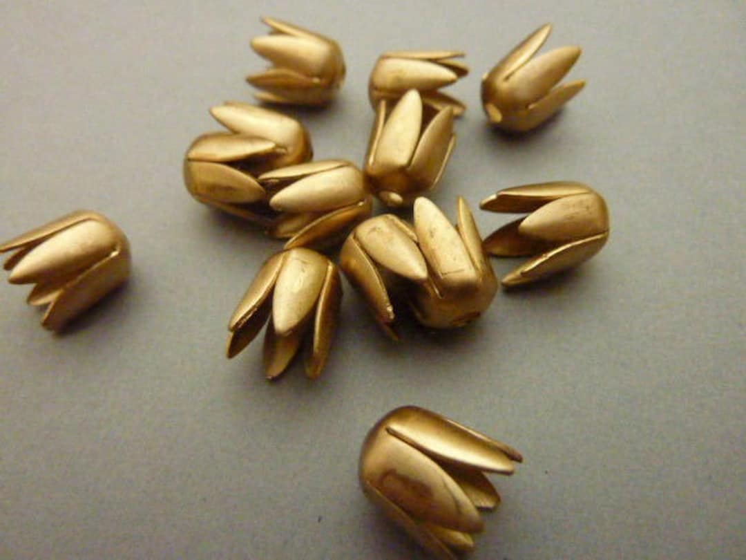 6 Brass Flower Bud Bead Caps or Rivet Settings - Etsy
