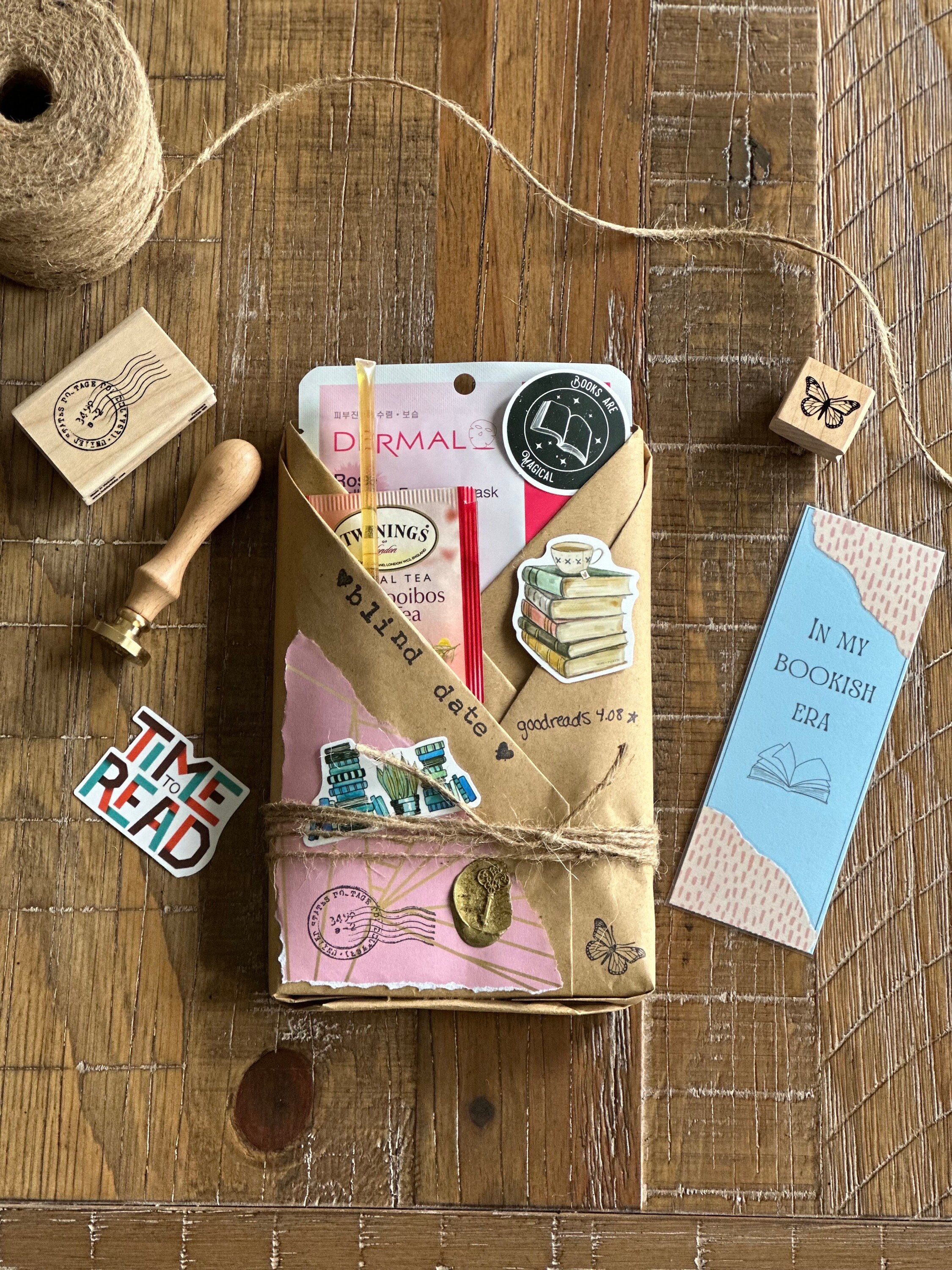 Book Box, Surprise Book, Gift Box, Blind Date With a Book, Book Lovers ...