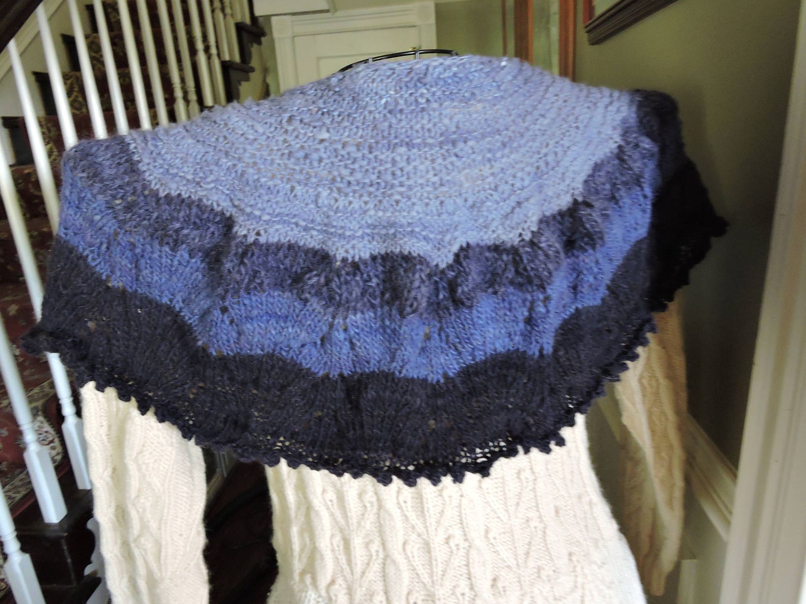 Nadia's Gradient Yarn Shawl Pattern* One Size Fits All - Etsy