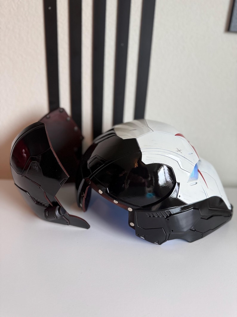 Red X Cosplay Helmet – Wearable Sci-fi Mech Helmet With LED Eyes ...