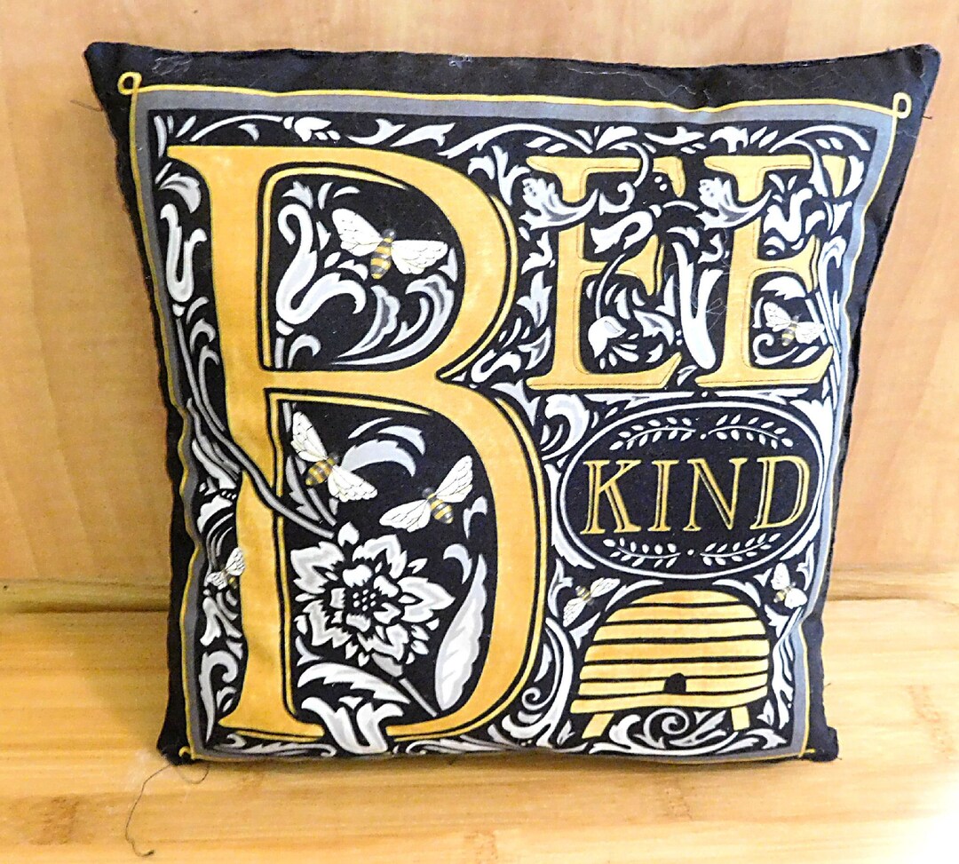 Bumble Bee Pillow: Vee Lovers Decor, Gardners Gifts - Etsy