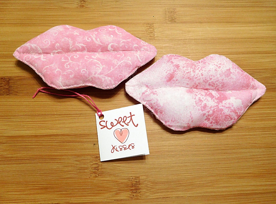 Big Pink Kissy Lips / Valentine's Day Bowl Fillers / Primitive Lip ...