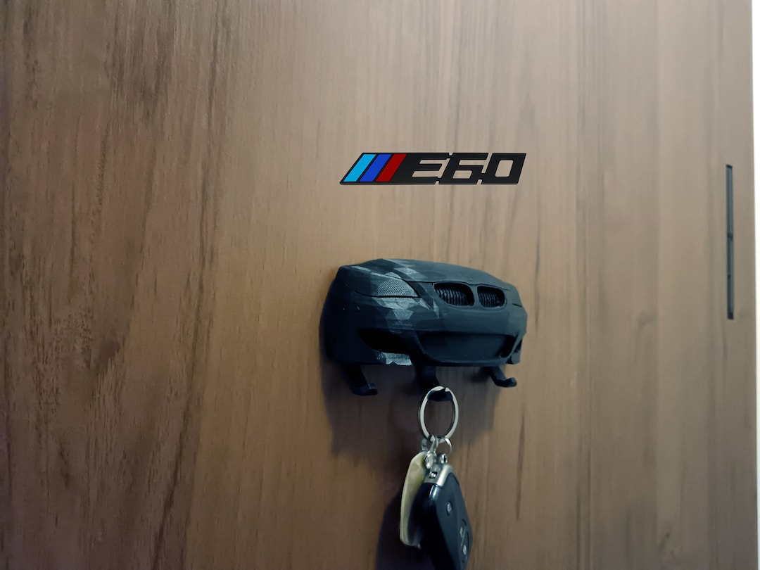 Luxury BMW E60 Key Holder Wall Mount, Black Stylish Organizer for Car ...