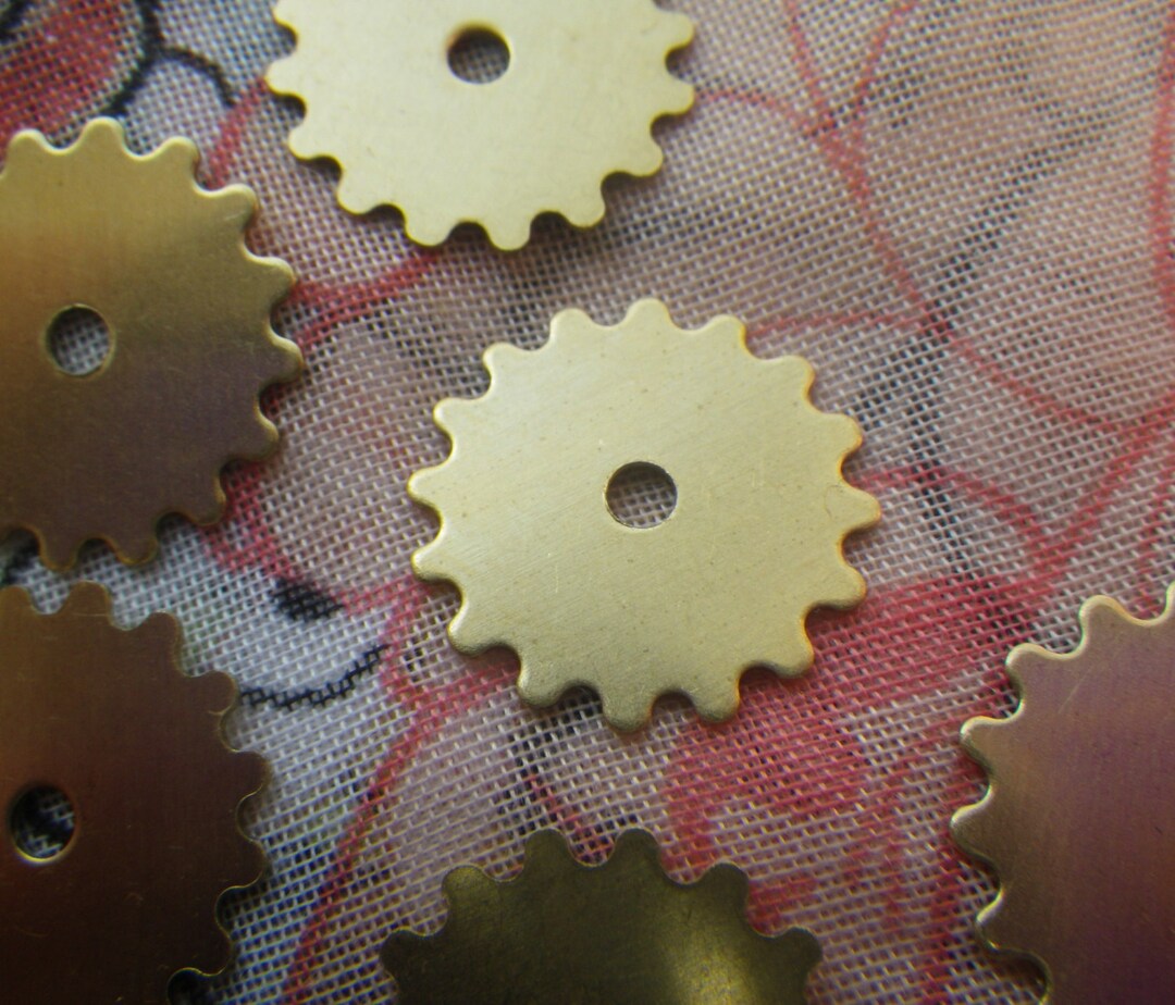 Small Solid Sprockets Gear or Cog Charms Brass Stamp Blanks 16mm 6 Pcs ...