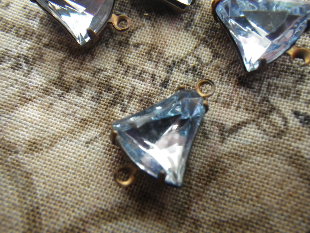 Light Sapphire Blue Foiled Vintage 10mm Bell Connectors 6 Pcs - Etsy