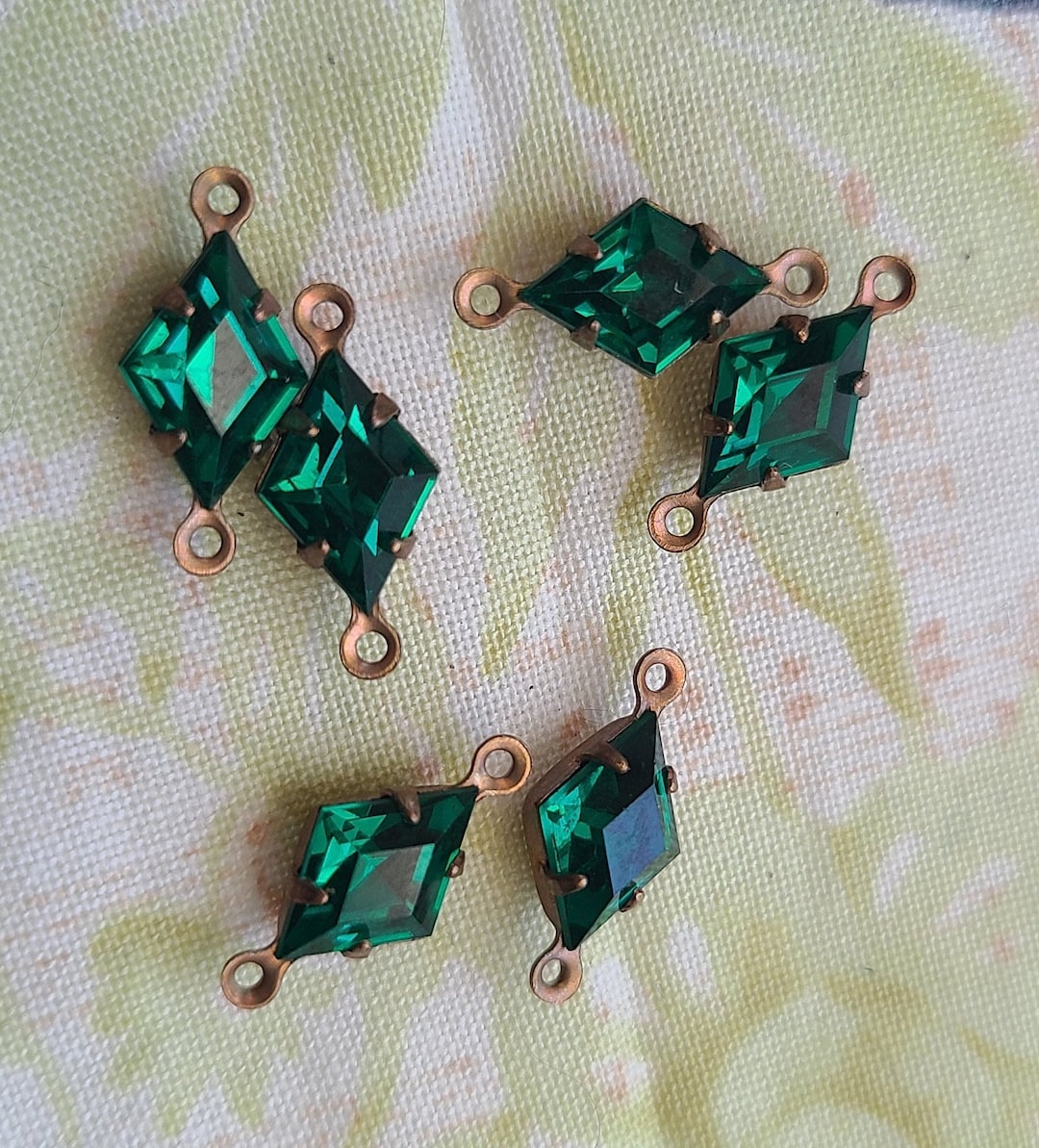 Emerald Green Diamond or Kite Shape 10x7mm Connectors Two Loops 6 Pcs ...