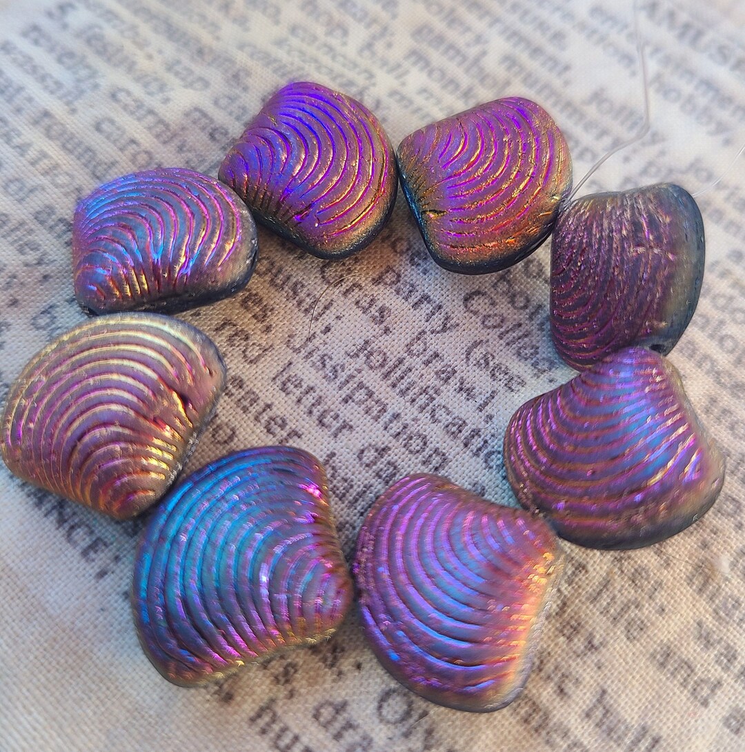 Clamshell Beads Opaque Black With Metallic Volcano Finish 18x15mm 8 Pcs ...