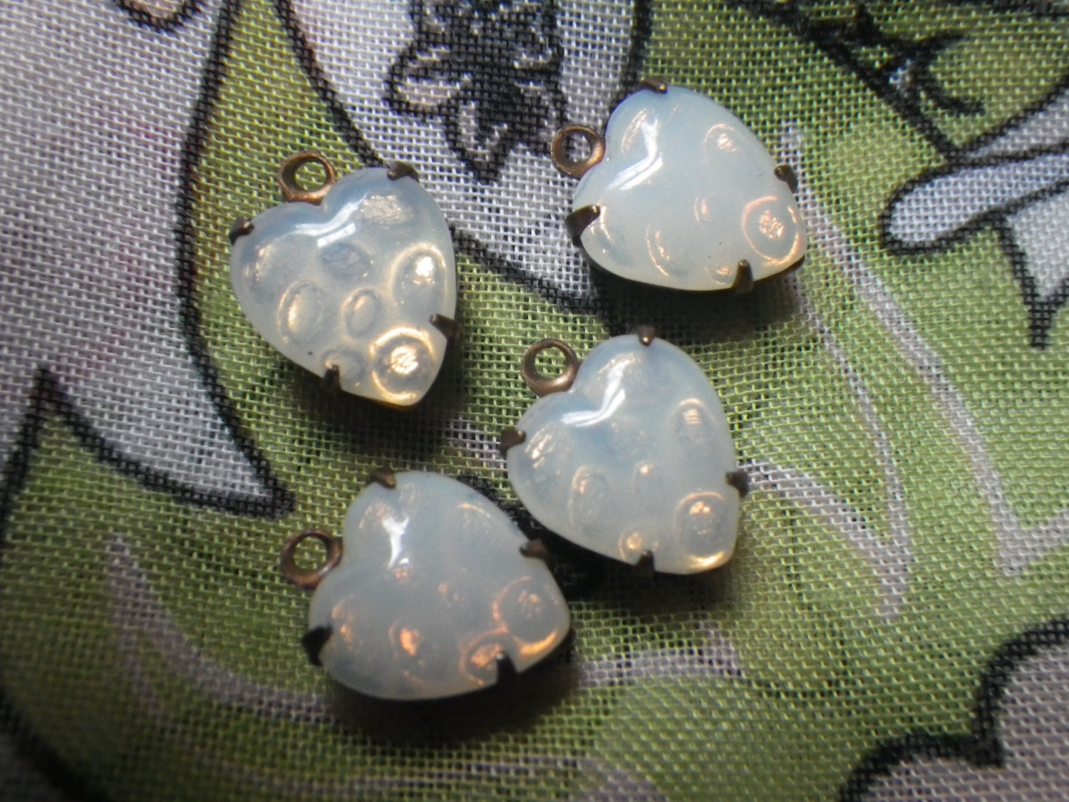 Vintage White Pinfire Opal 10x9mm Cabochon Top Glass Heart | Etsy