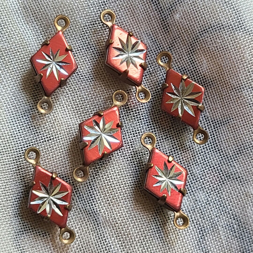 Red Die Cut Aluminum Diamond or Kite Shape 10x7mm Connectors Two Loops ...