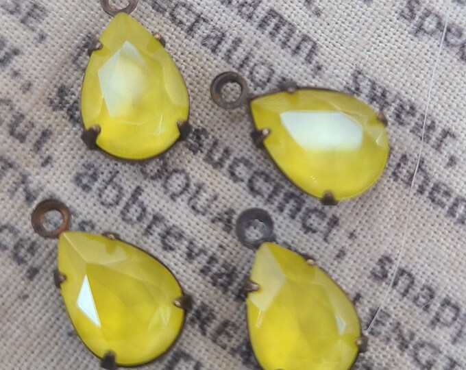 Yellow Glow 10x7mm Glass Pear Drops 4 Pcs - Etsy