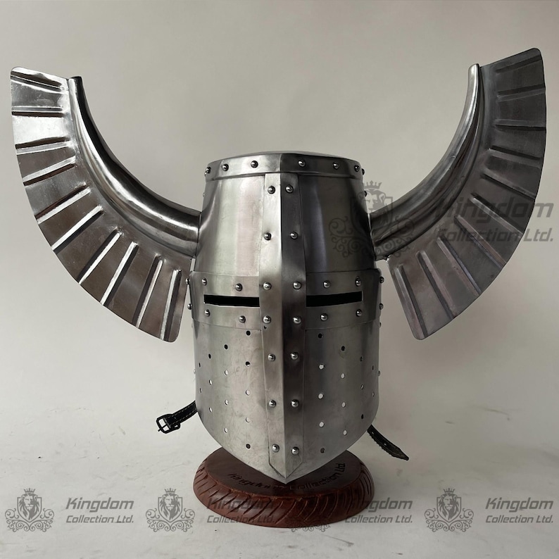 Medieval Templar Fantasy Warrior Helmet Knight Teutonic Crest Wing ...