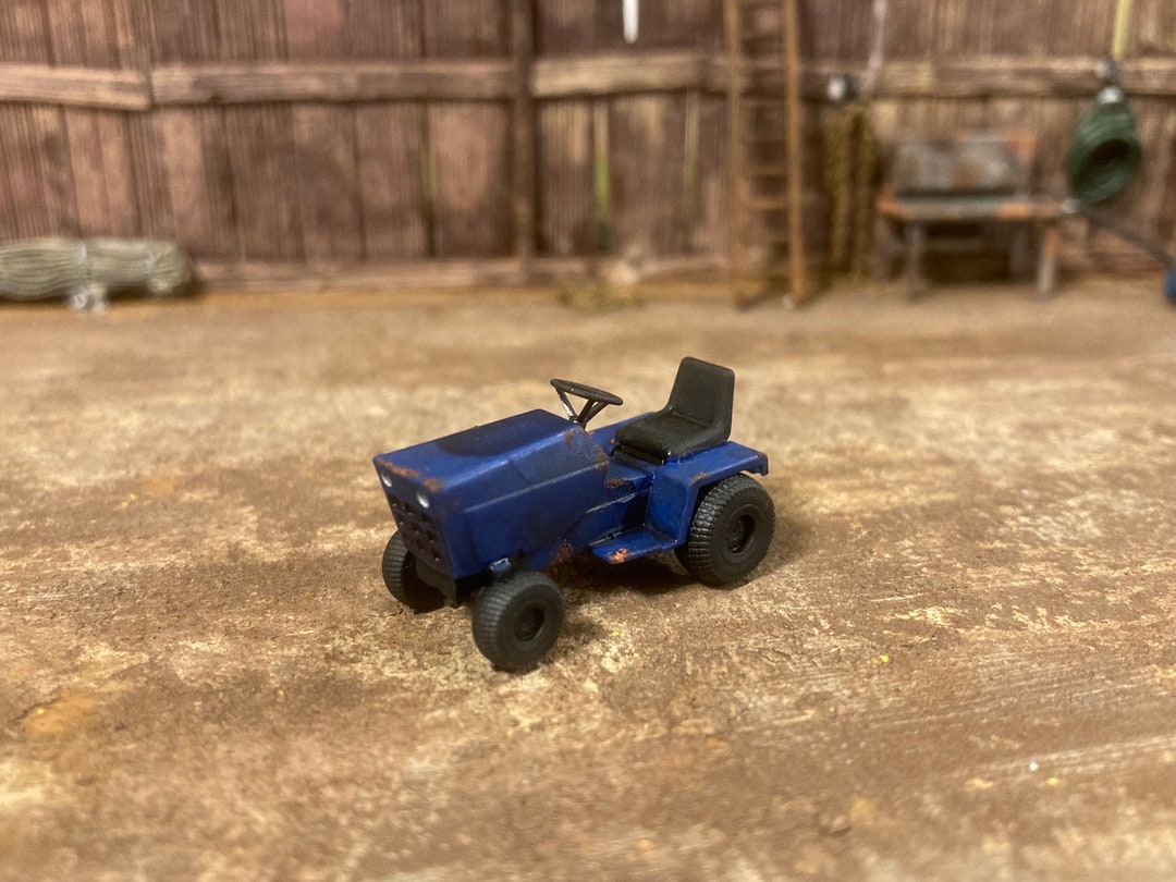 1/64 Scale 3D Printed Resin Lawn Mower Small Garden Tractor for Display ...