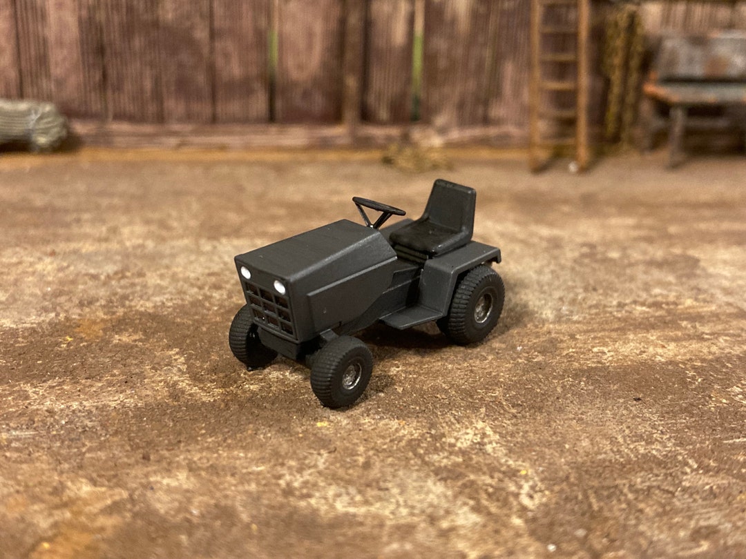 1/64 Scale 3D Printed Lawn Mower Small Garden Tractor for Display in A ...
