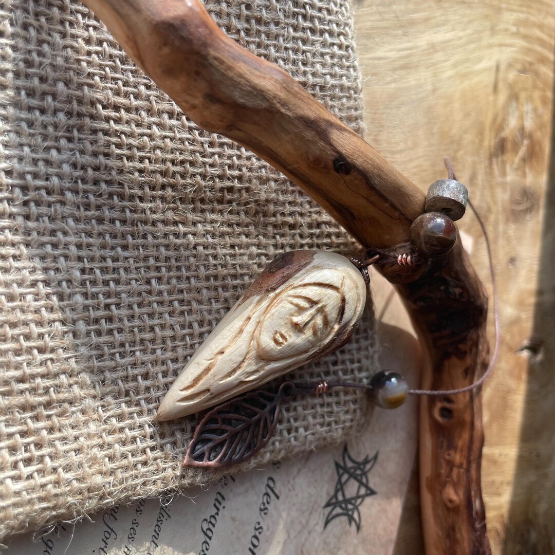 Handmade Oak Wood Pendulum, Divinatory Pendulum, Dowsing, Magnetism, Wicca, Meditation ...