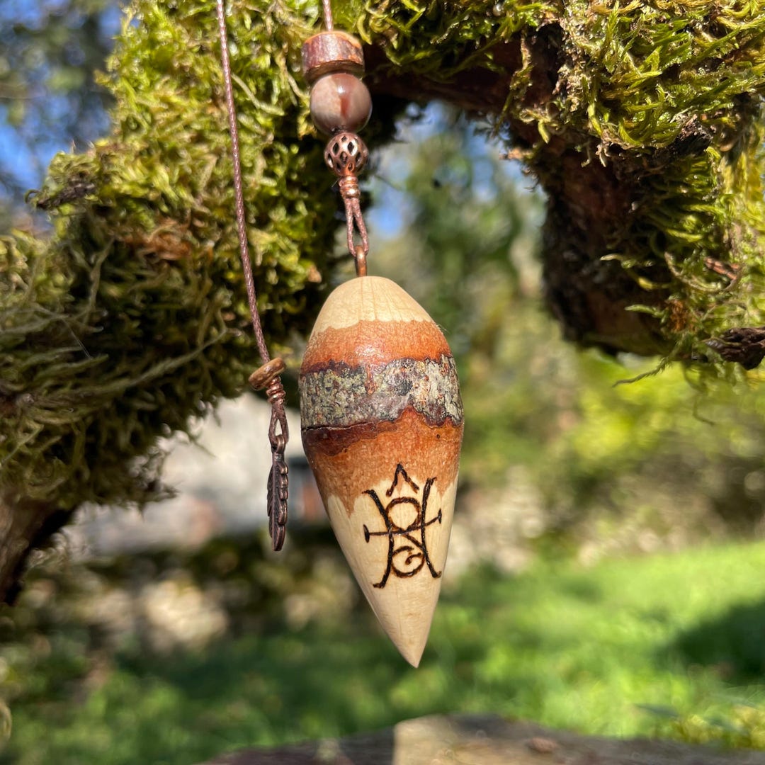 Hand-carved Oak Wood Pendulum, Artisanal Wooden Care Pendulum, Handmade ...