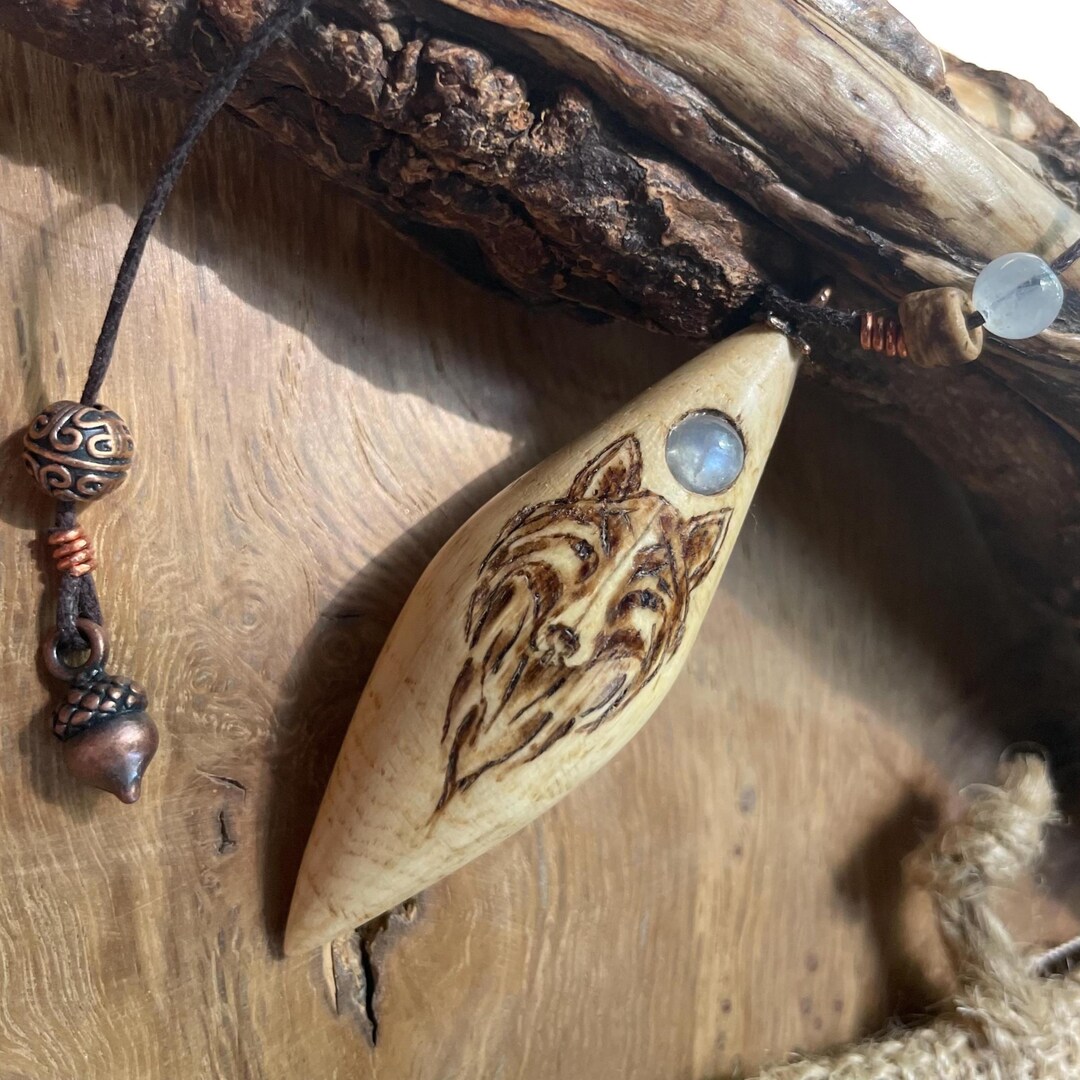 Handmade Oak Wood Pendulum, Totem Animal, Labradorite Divinatory ...