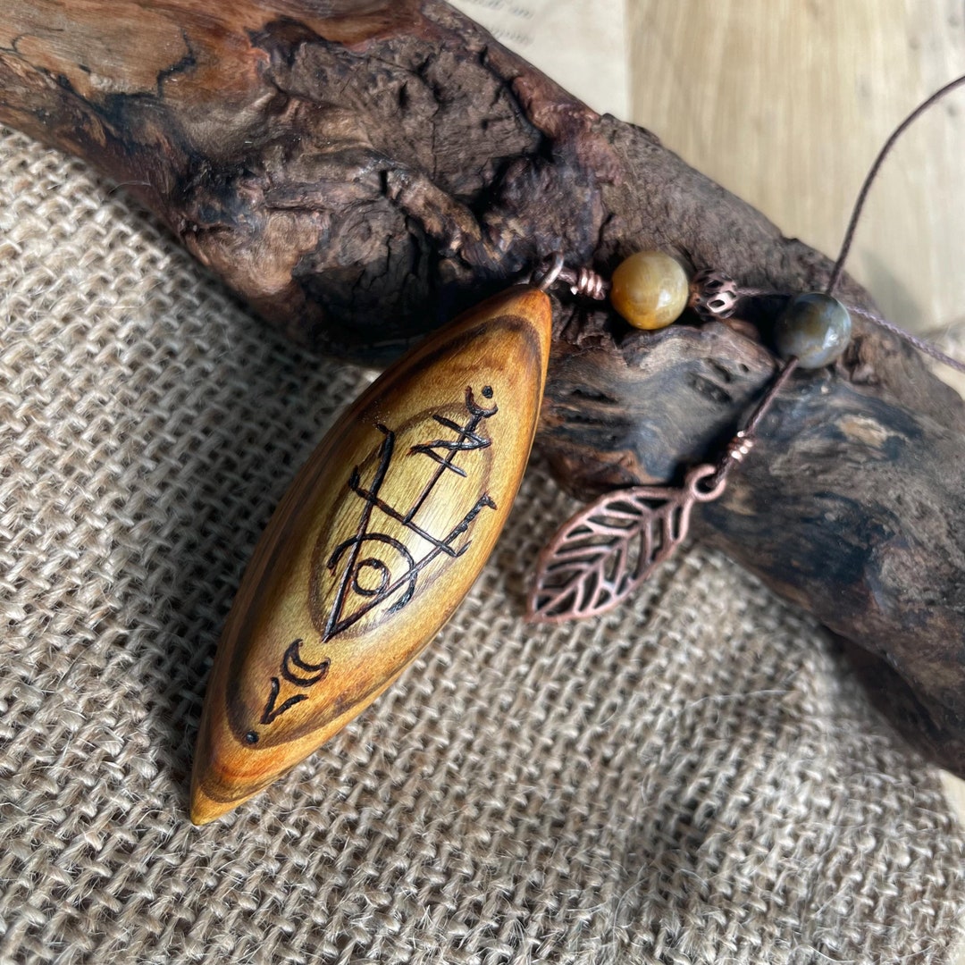 Hand-carved Sumac Wood Pendulum, Handmade Wooden Divinatory Pendulum ...