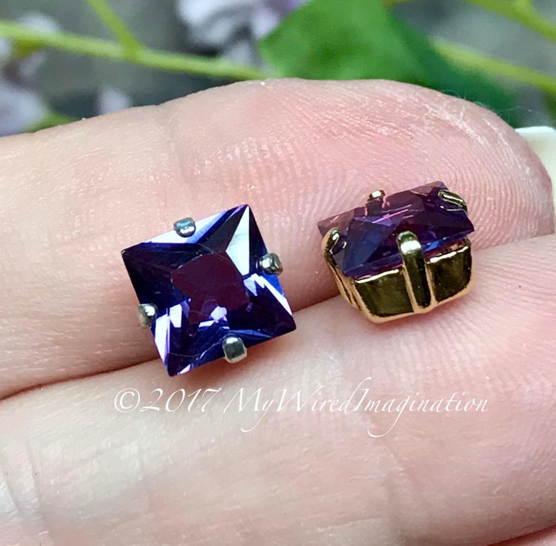 Alexandrite Color Change Lab Grown Gemstone 4 6 or 8mm - Etsy