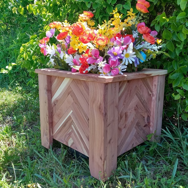 Red Cedar Planter - Etsy