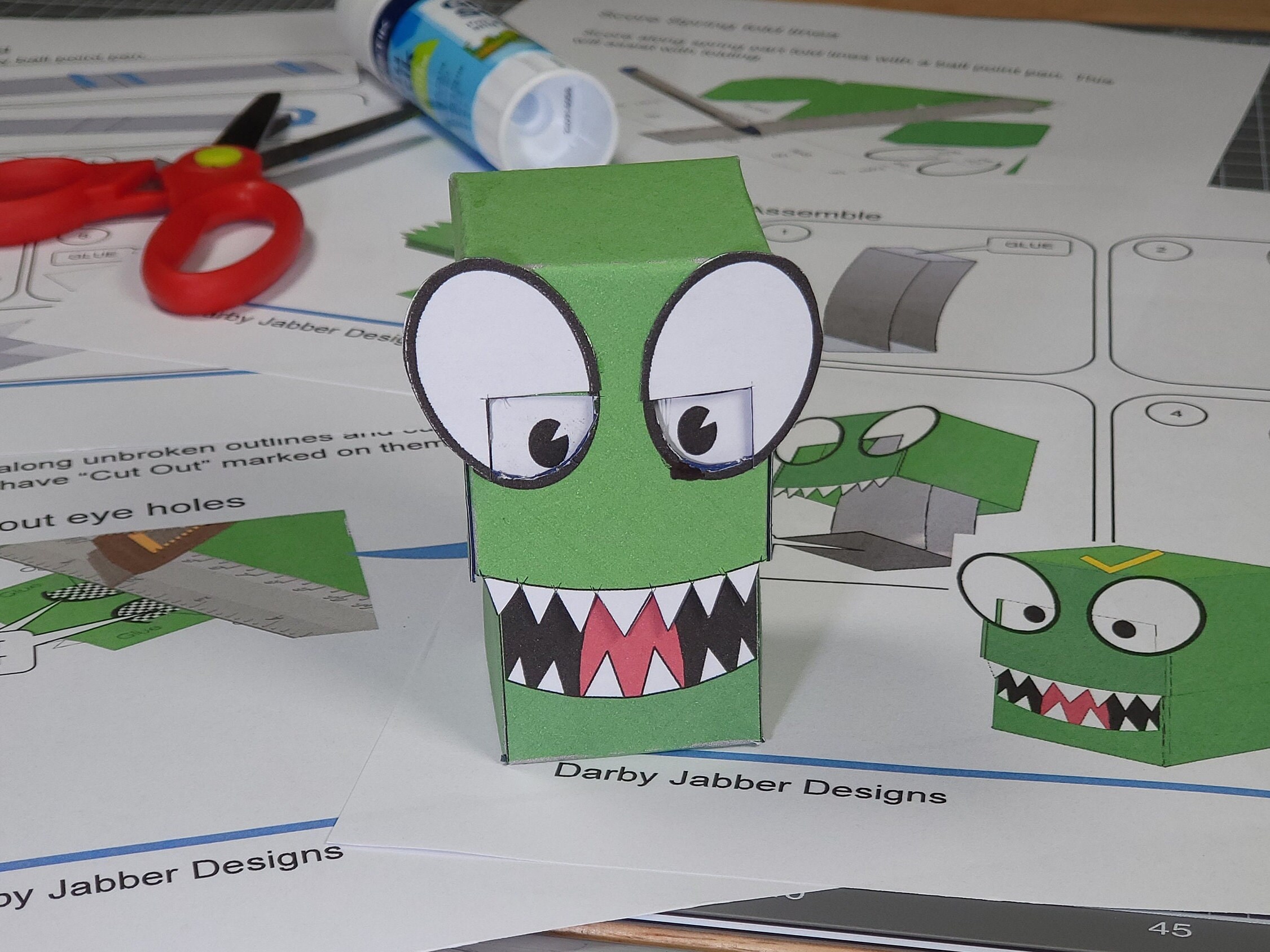 Rainbow Friends Green Puppet Pattern - Build Your Own Working Hand ...