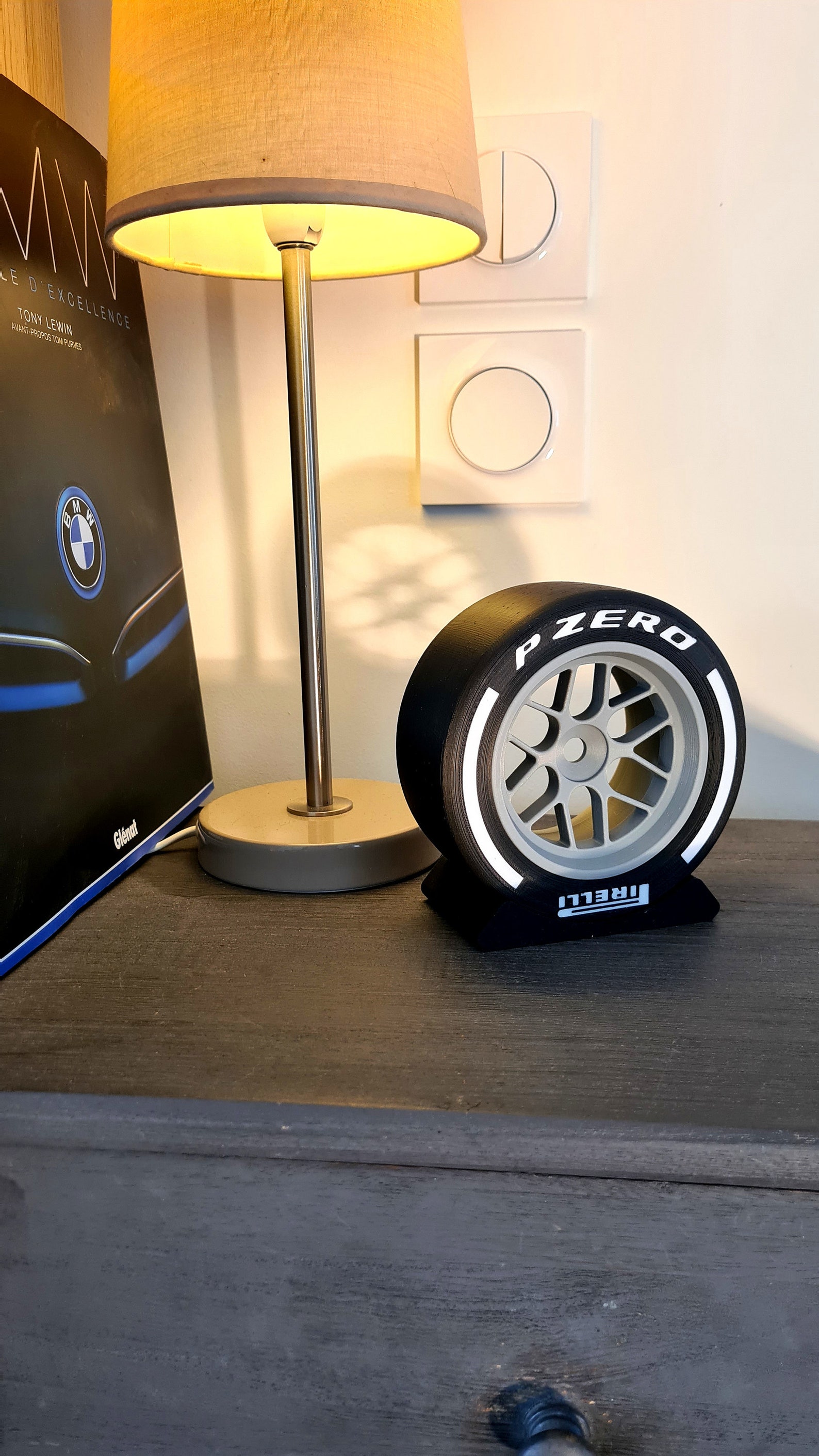 F1 HARD TYRE Customizable Formula 1 Championship-inspired Tire and Rim ...