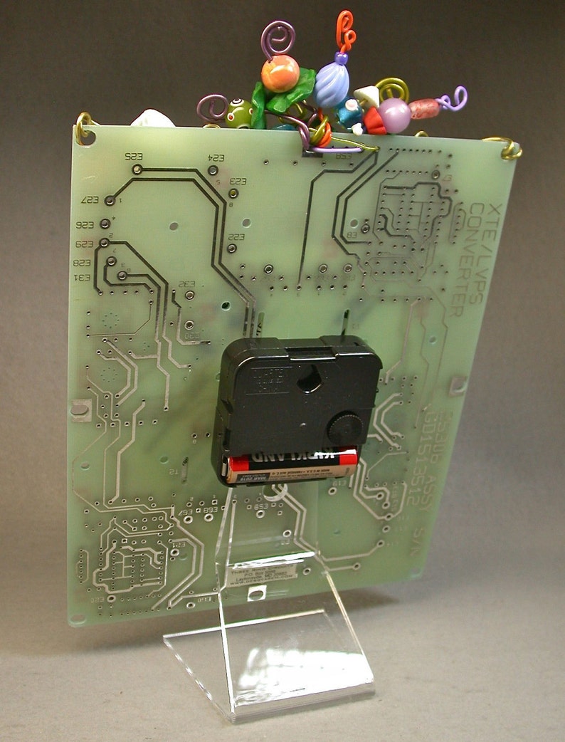 Recycled CIRCUIT BOARD Techie Geek CLOCK Flower Garden Vintage Beads - Etsy
