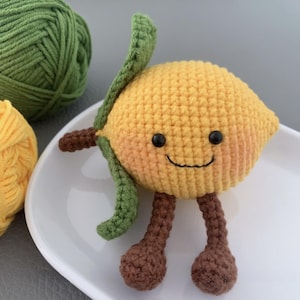 Crochet Lemon Pet Keychain PDF Pattern, Low Sew Crochet Lemon Amigurumi ...