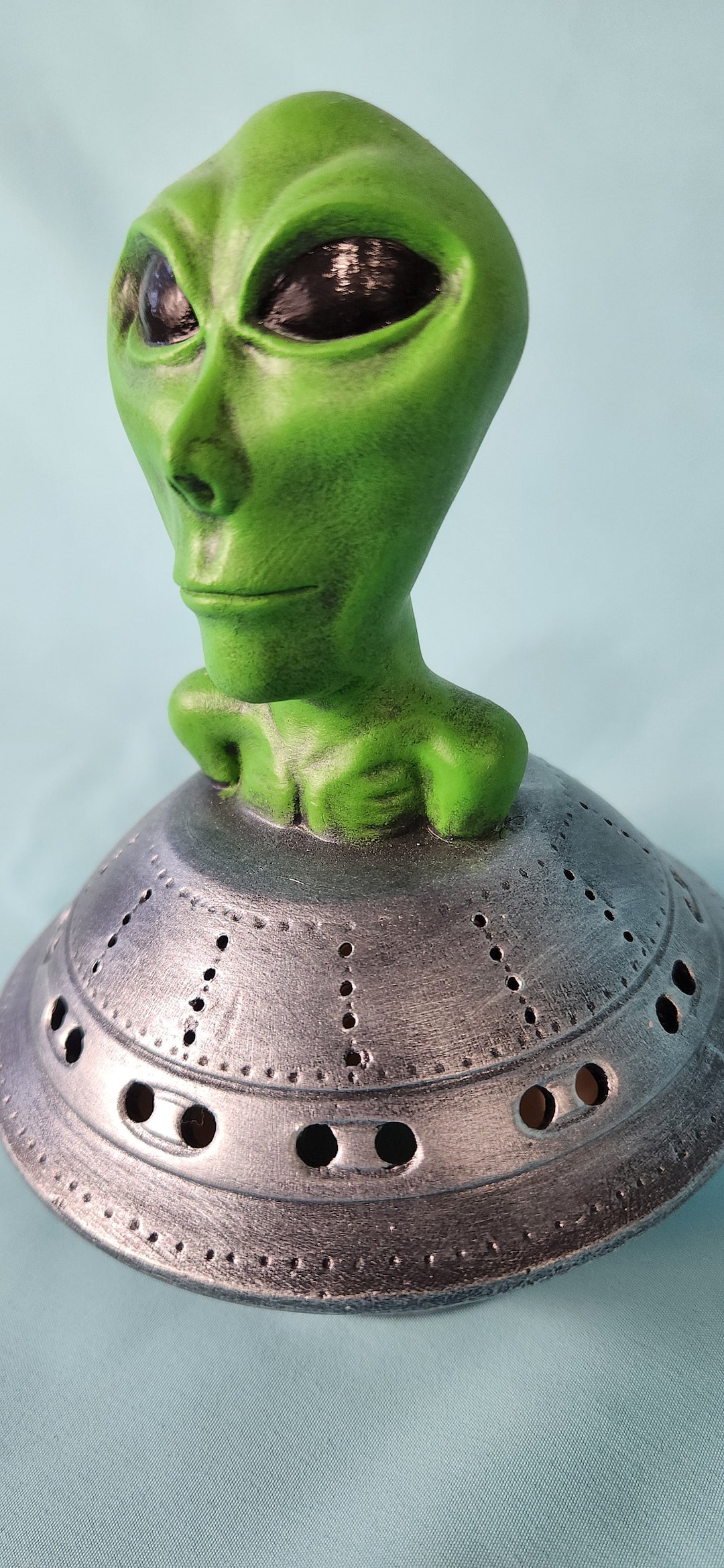 Light up Alien Desk Ornament - Etsy