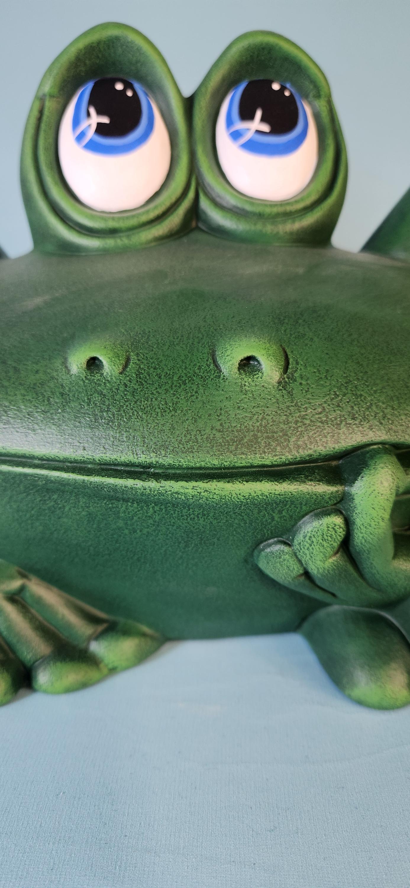 Oversized Ceramic Frog Statue: Large Thinking Frog for Garden Decor ...