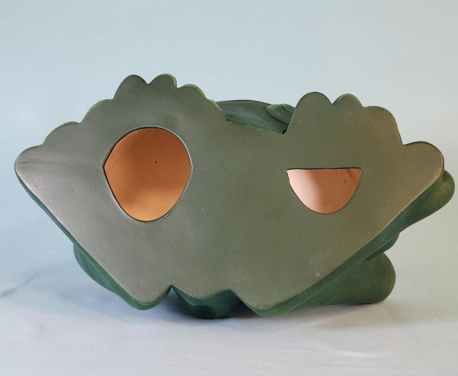 Oversized Ceramic Frog Statue: Large Thinking Frog for Garden Decor ...