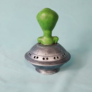 Light up Alien Desk Ornament - Etsy