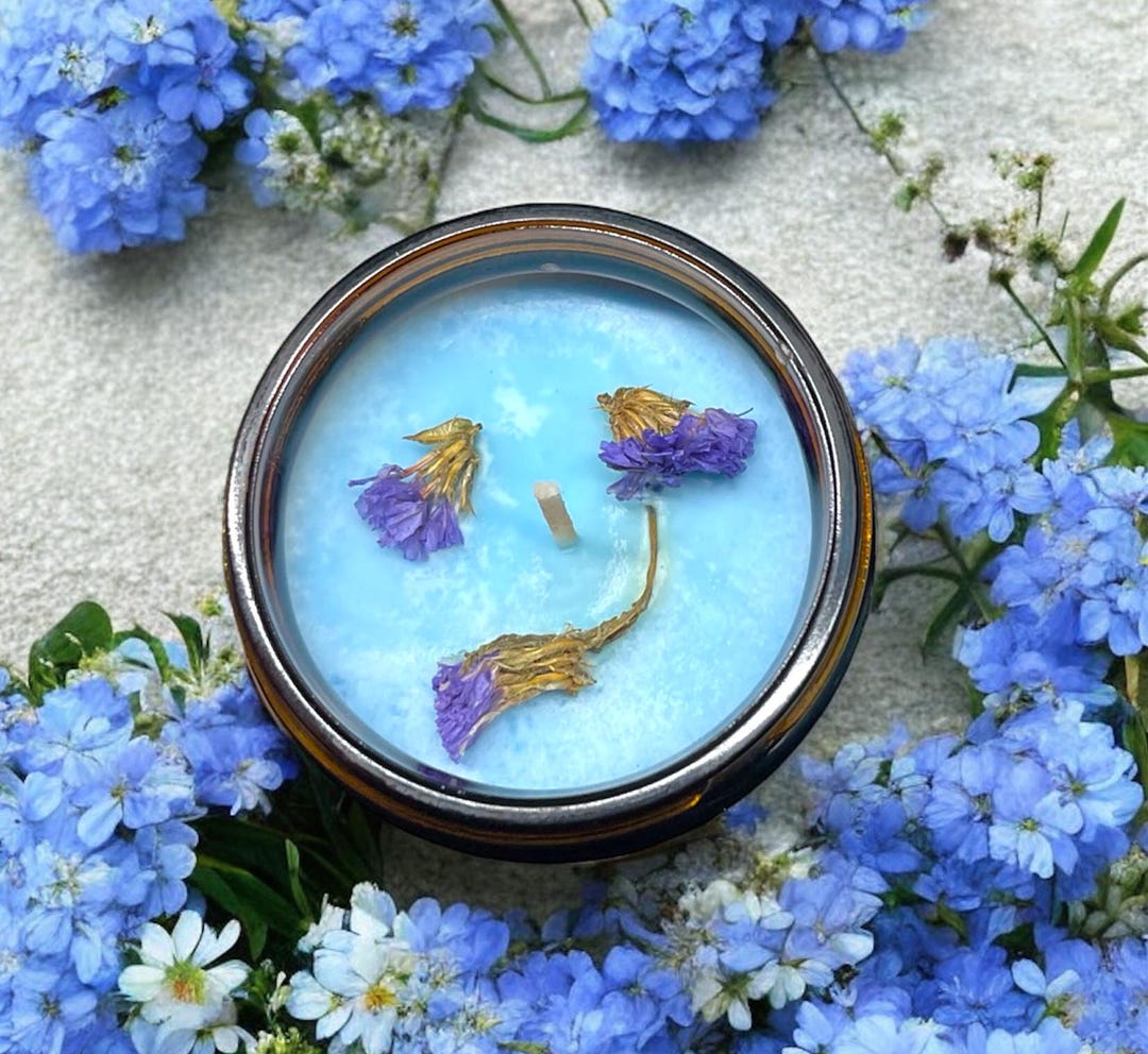 Seashore Blossom Candle (7oz): Sweet Floral Breeze Blue With Dried ...