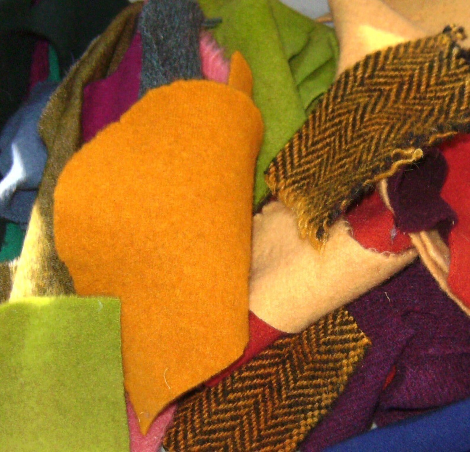 13 Ounces Pound Pure Wool Scraps Applique Penny Rug Hooking Needle ...