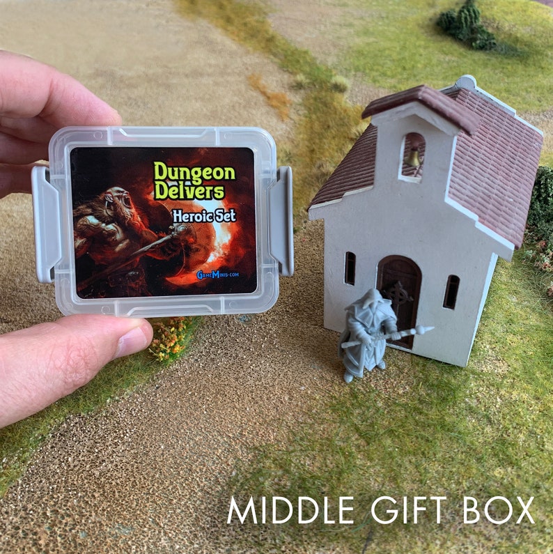 Cleric Holy Warrior Paladin Miniature Mini Dungeons and Dragons ...