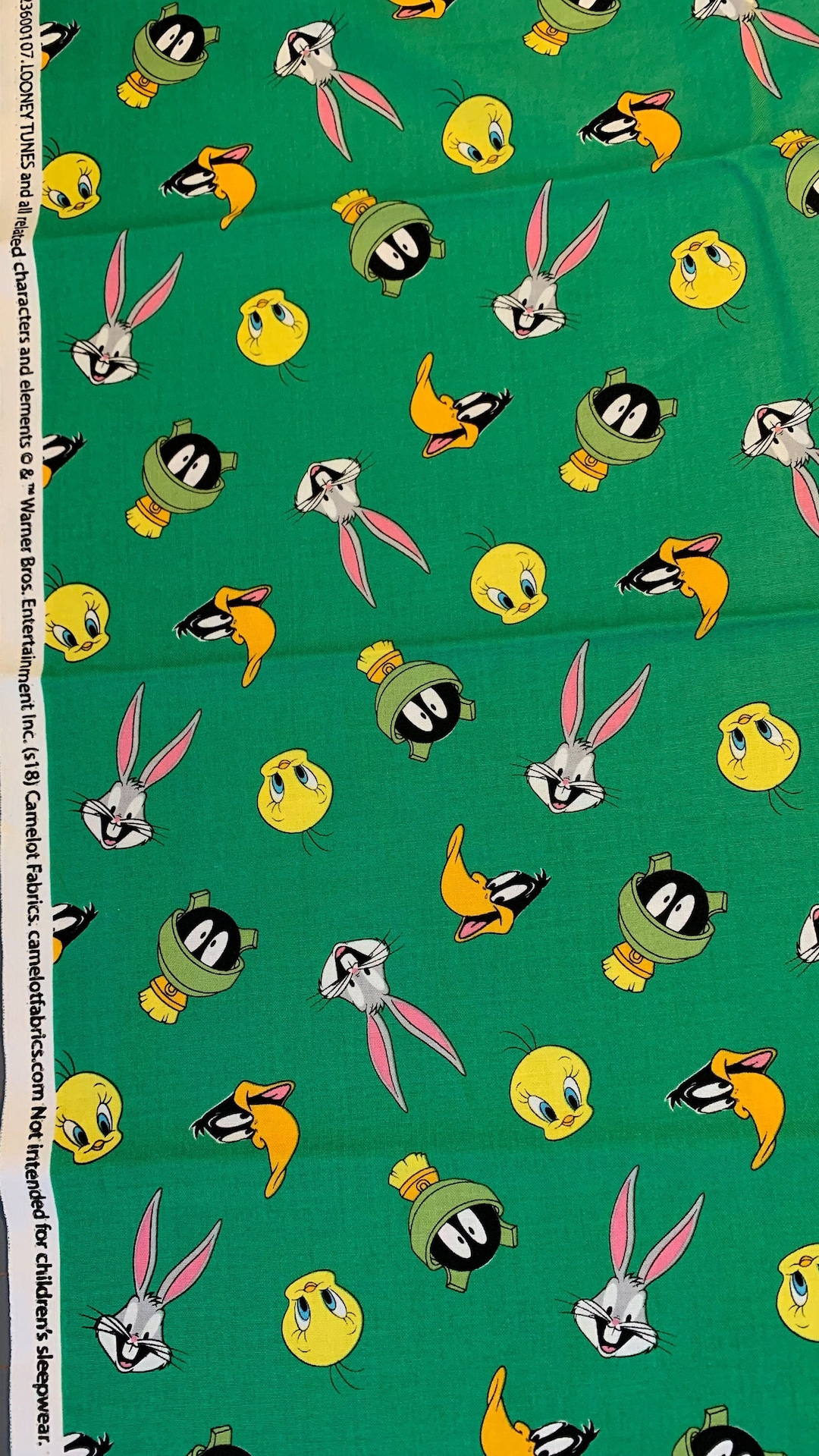 Camelot Fabrics - Looney Tunes ©warner Bros. Entertainment Inc. - Green ...