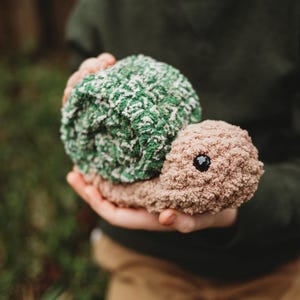 Crochet Snail Pattern, Snail Mail the Snail, Chunky Amigurumi Insect ...