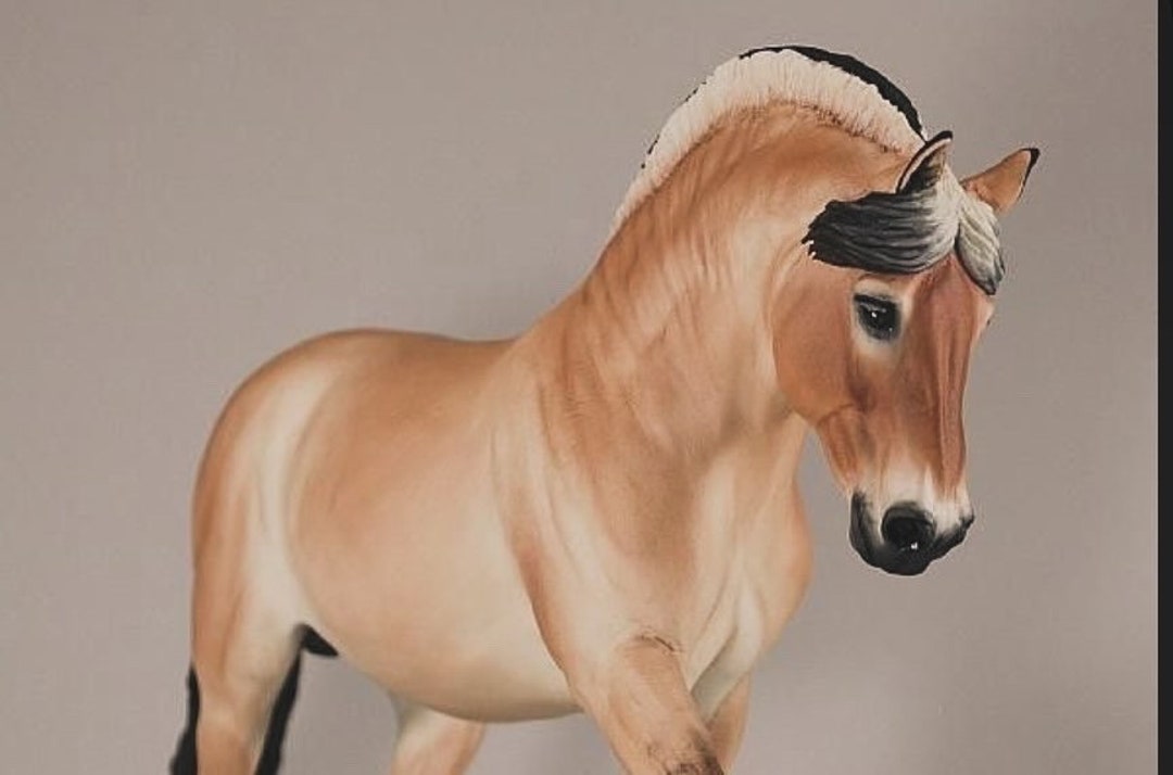 Custom Hand Painted Horse Model - Etsy