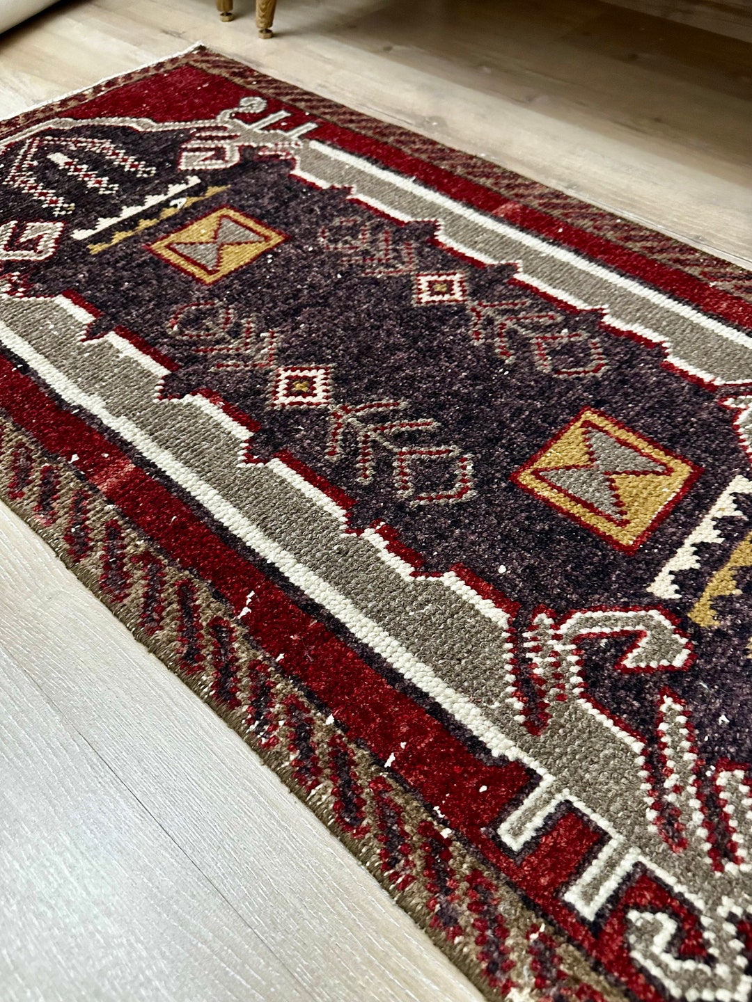 2x4 Vintage Handmade Mat, Red Black Doormat, Door Mat, Bath Mat ...