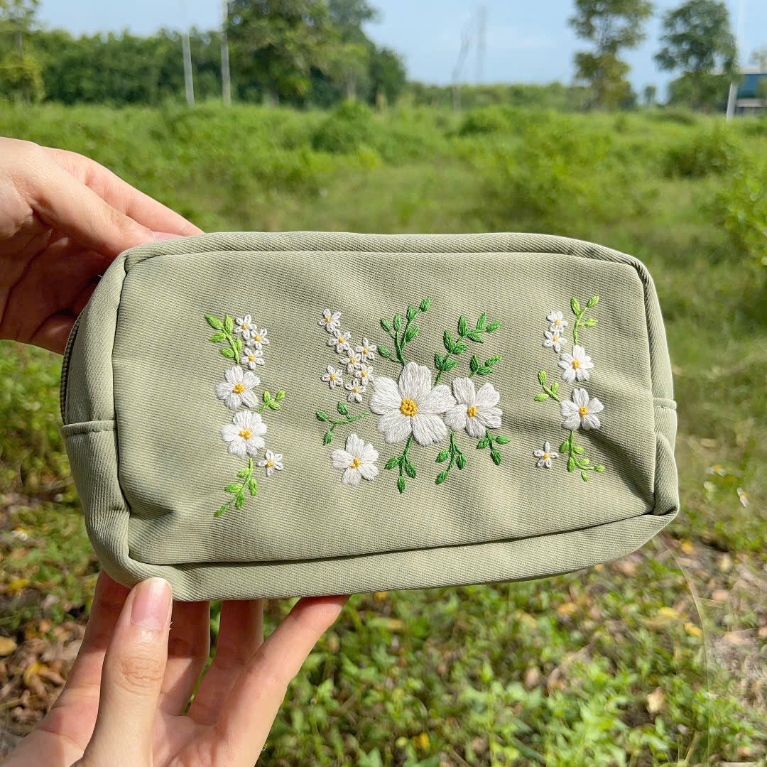 Embroidered Daisy Floral Pouch – Cute Canvas Pencil Case, Makeup Bag ...