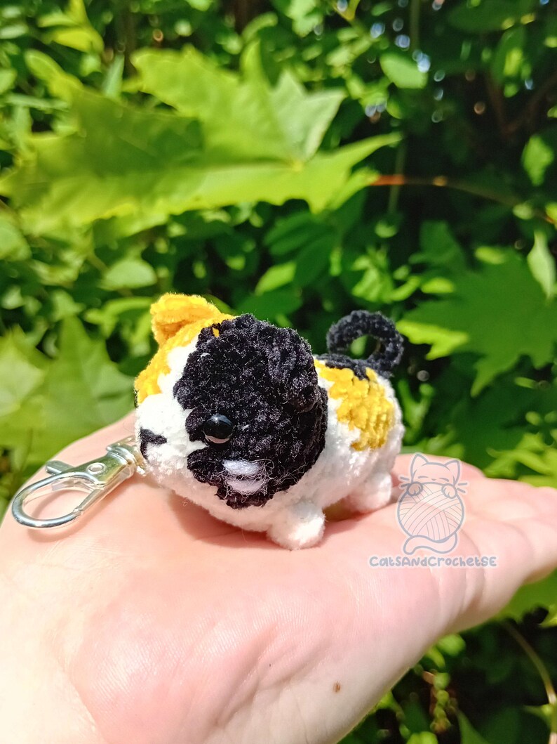 Keychain Crochet Calico Cat, Corgi Dog, Small Plushie, Amigurumi ...