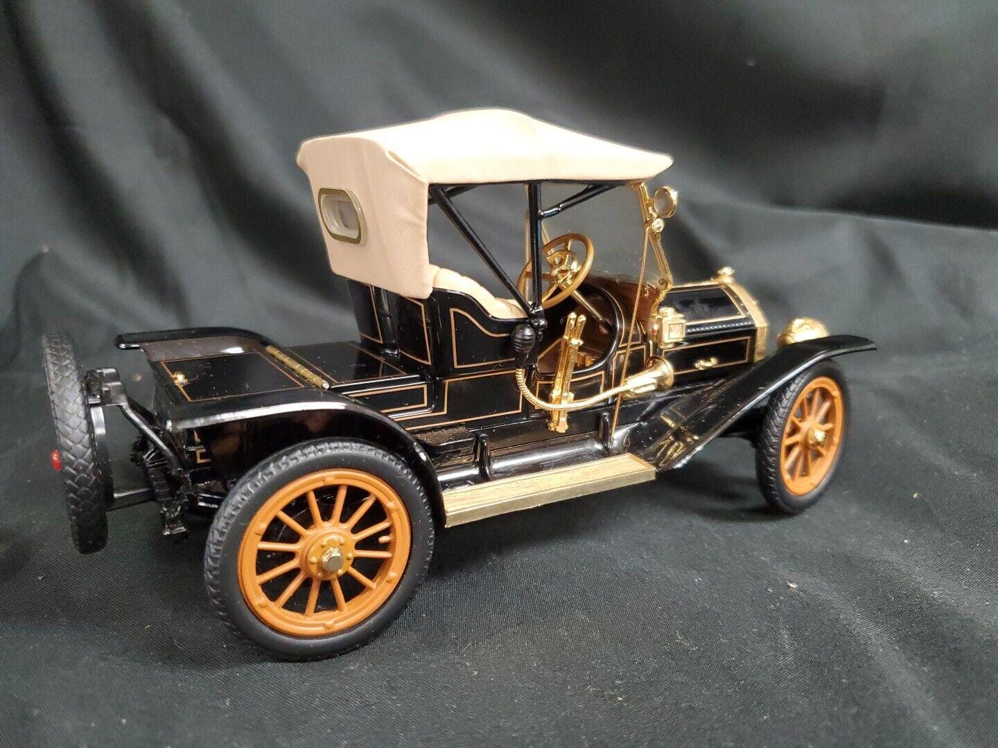 1910 Cadillac Model 30 Roadster Die-cast 1:24 Franklin Mint Precision ...